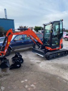 3 ton kubota Digger - Miles Hire