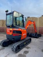 3 ton kubota Digger - Miles Hire