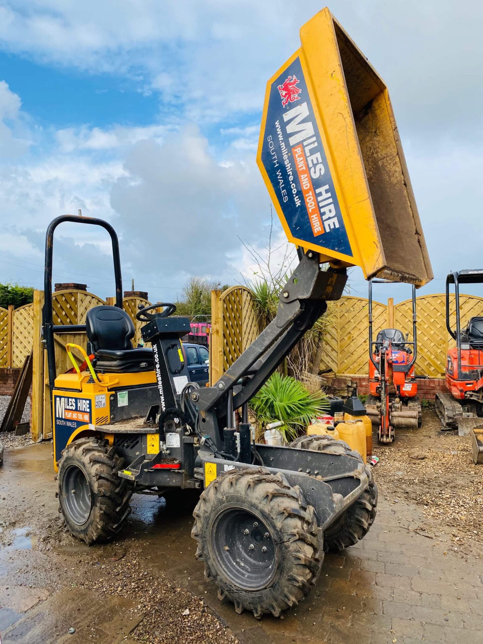 1 Ton Hi Tip Dumper - Miles Hire