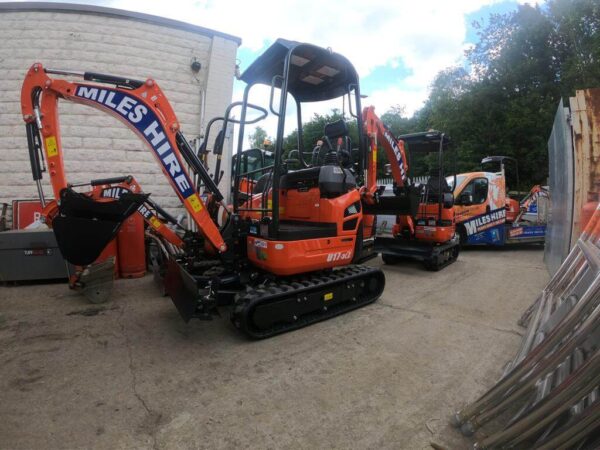 Mini Digger 1.5 ton - Miles Hire